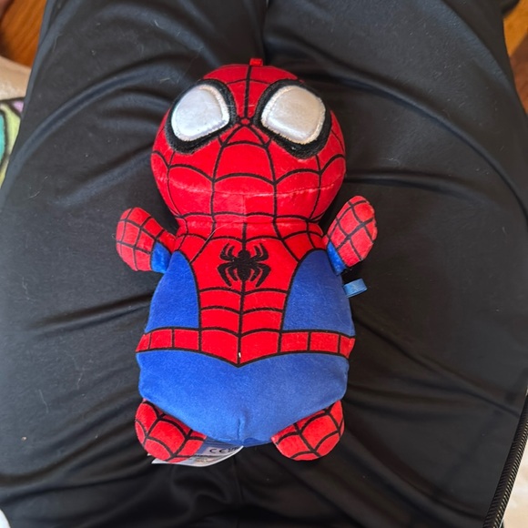 Squishmallows | Toys | Marvel Red And Blue Spiderman Hug Mee ...